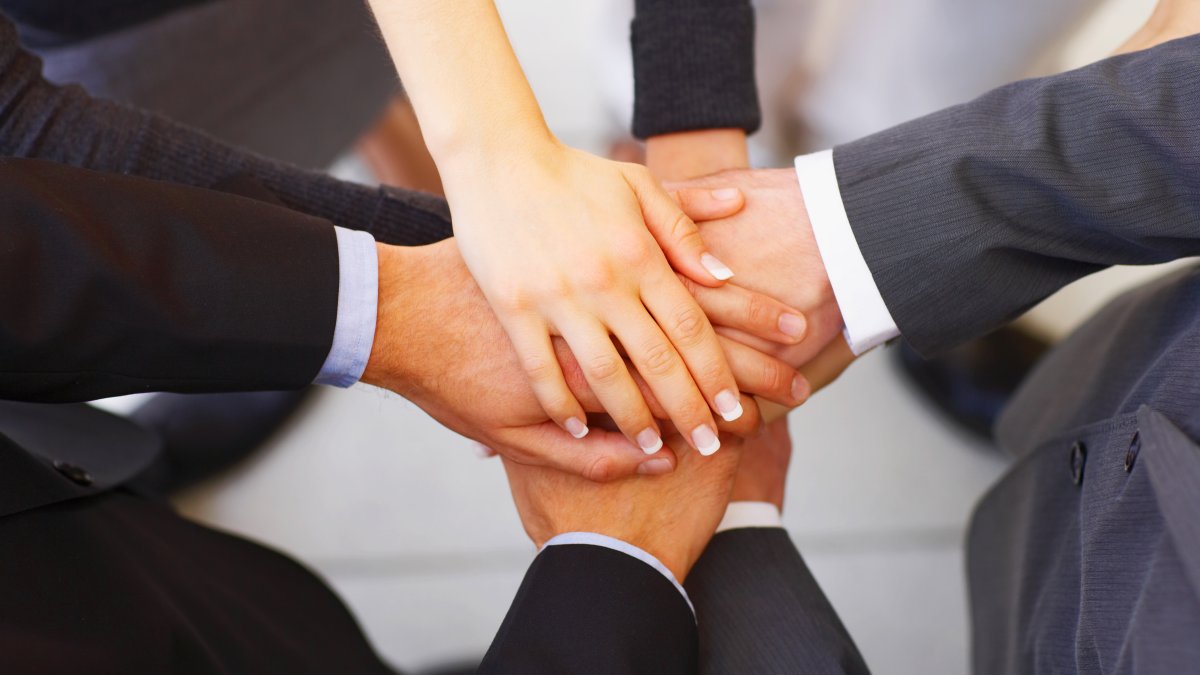 10 Golden Rules for Building Strong Friendships That Last - Hidabroot